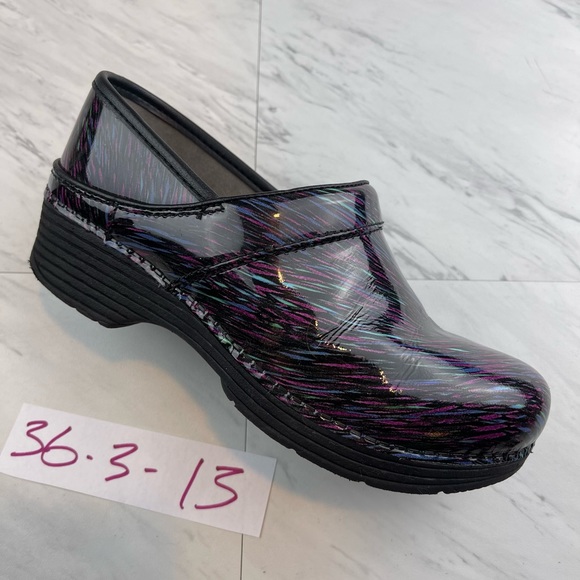 Dansko | Shoes | Dansko Womens Lt Pro Wavy Lines Patent Mules Clogs ...